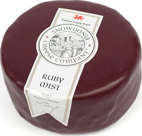 Snowdonia Cheese Cheddar Ruby Mist s portským vínem 200 g od 220 Kč ...