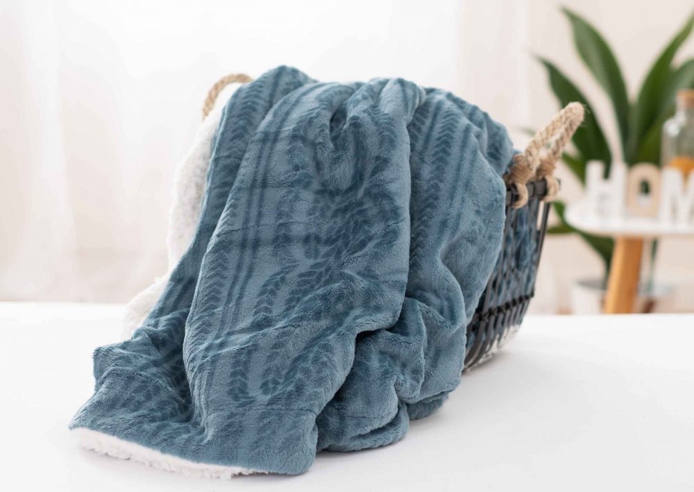 Beránková deka Amalia 200 x 220 cm petrolejová - Zbozi.cz