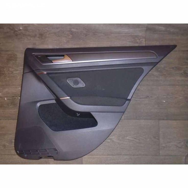Rozbaleno tapecírunk dveří pravý zadní VW Golf VII lift 5G0 HB ...