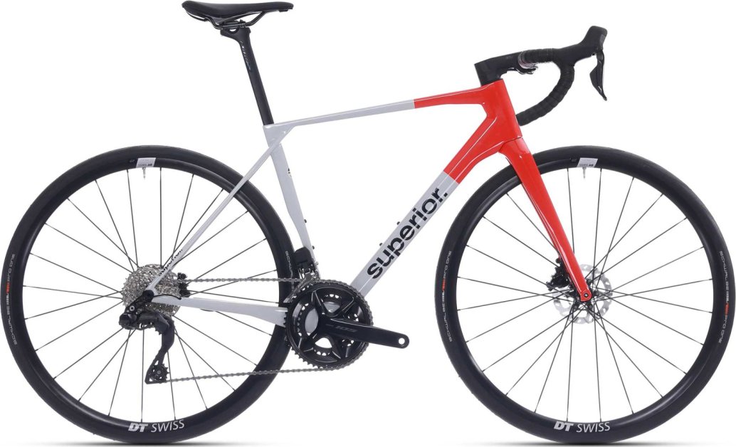 Superior XR 9.5 GF Gloss Grey/Red 2025 L od 59 999 Kč - Zbozi.cz