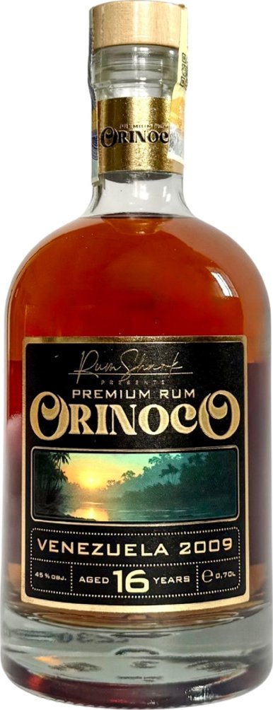 Recenze Rum Shark Orinoco Venezuela 2009 45 % 0,7 l - Zbozi.cz
